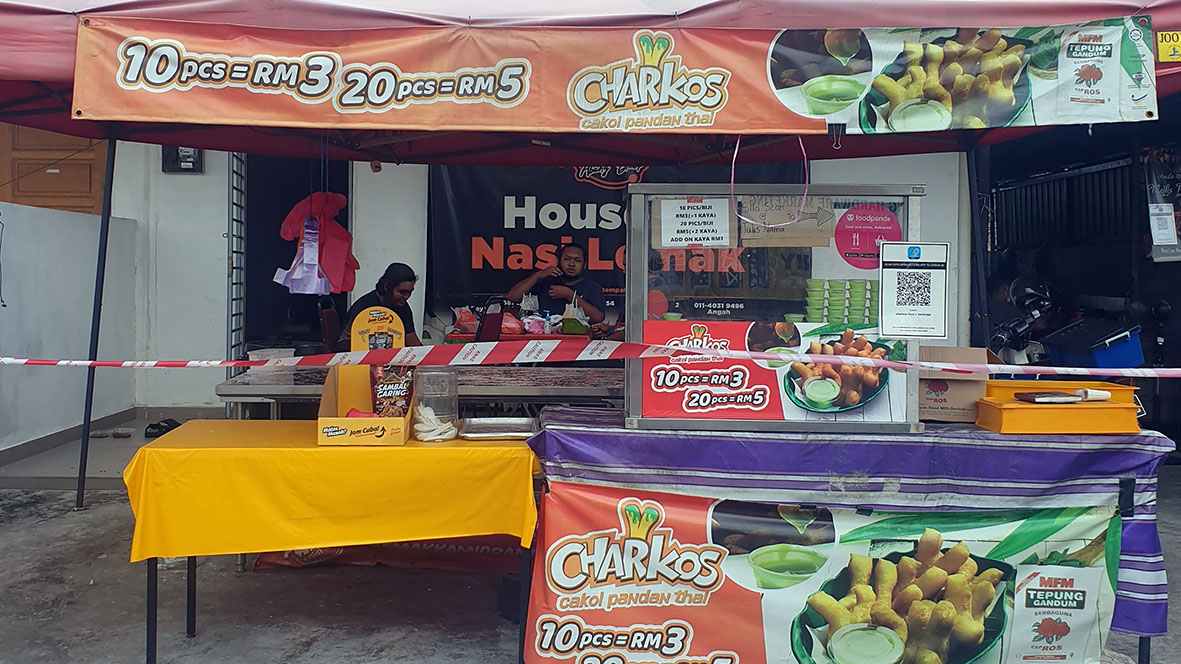 Favorite Thai Snack in Kuala Lumpur – Roadtrippers.asia