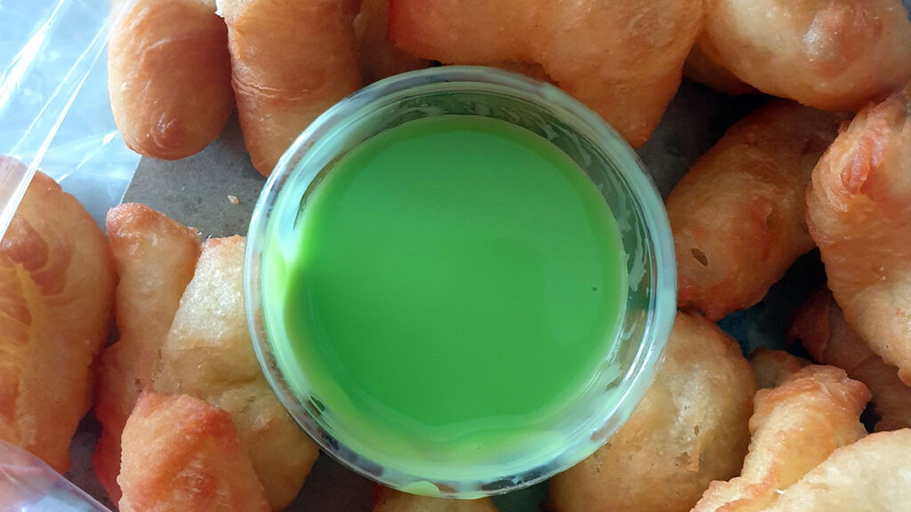 Favorite Thai Snack in Kuala Lumpur – Roadtrippers.asia